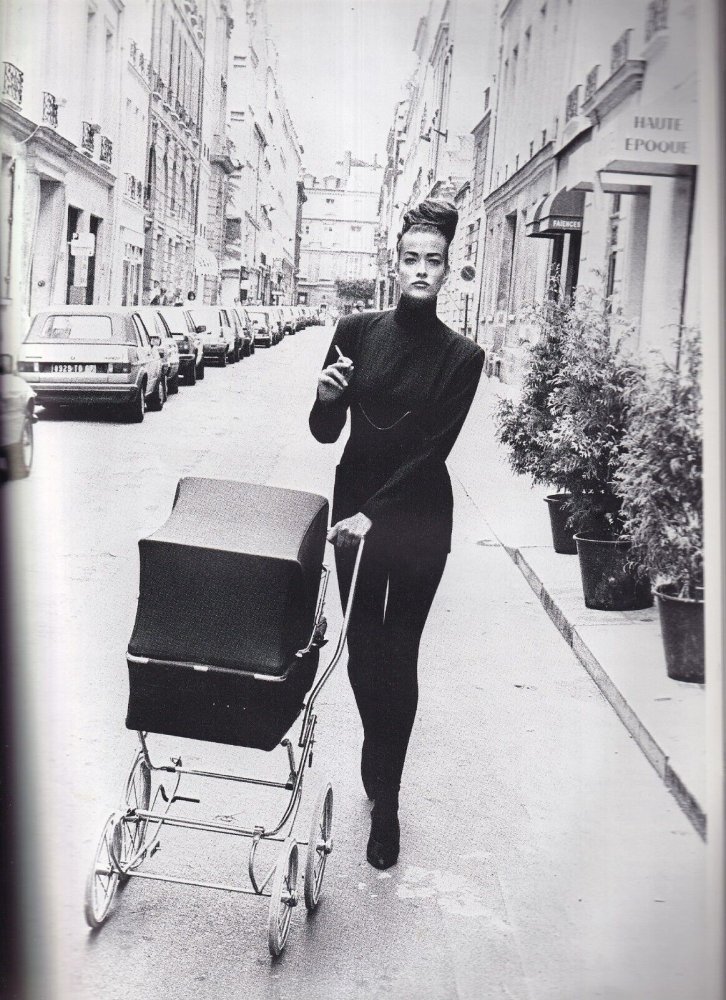 Vogue Paris August 1985 : Beth Rupert by Albert Watson | the Fashion Spot