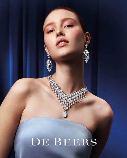 De Beers Holiday 2023 : He Sui, Amrit Kaur and Jadi Wegener by ...